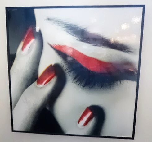 Lady Eye – Decorum Furniture